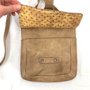 Sherpani | Bags | Sherpani Piper Leather Crossbody Small Purse Bag ...